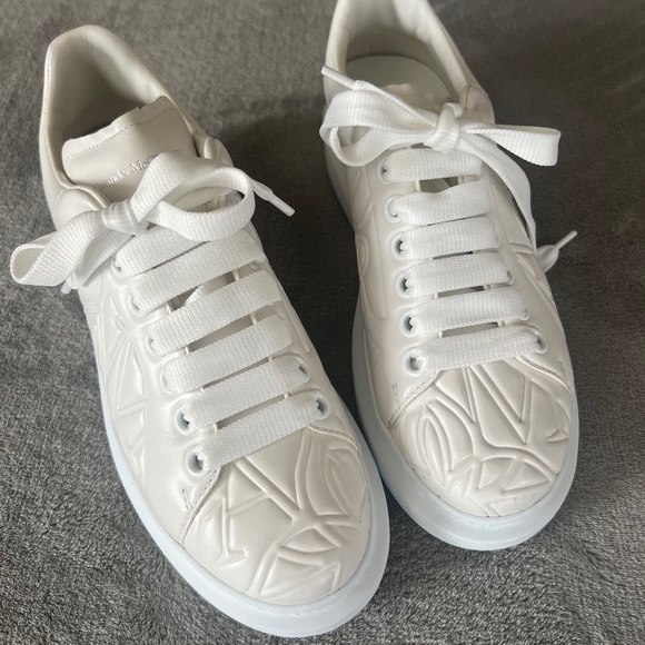 Alexander McQueen | Shoes | New Alexander Mcqueen Signature White ...